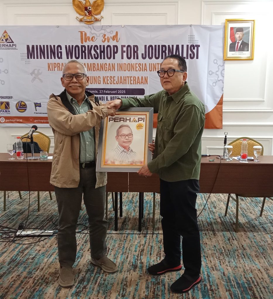 Menelisik Tantangan ESG dalam Industri Pertambangan oleh Prof Rudi ...